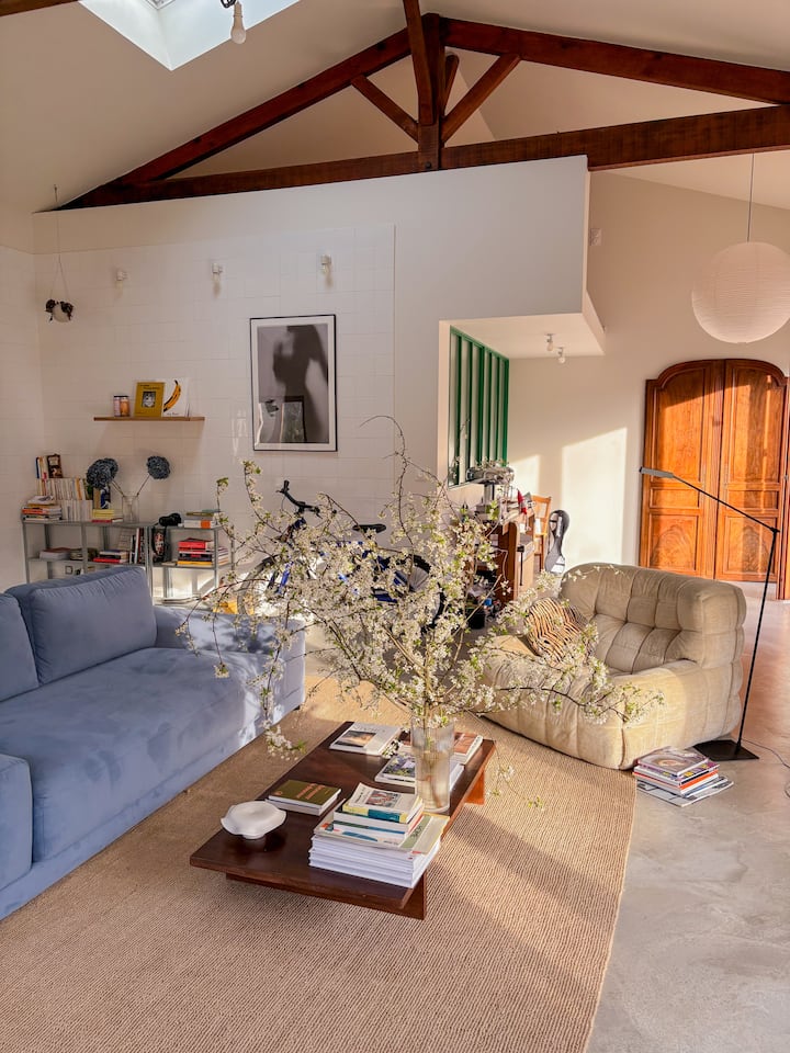 Loft Raffiné Et Lumineux Dans Un Ancien Atelier. - Latresne