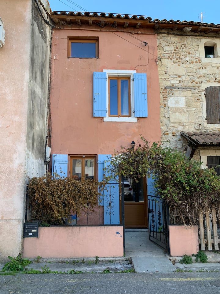Belle Maison De Village, Entre Vignes Et Garrigues - Pont du Gard