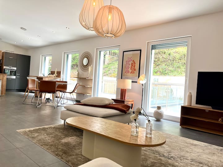 Beautiful 2bd Penthouse W/parking And Terrace - 뤽상부르