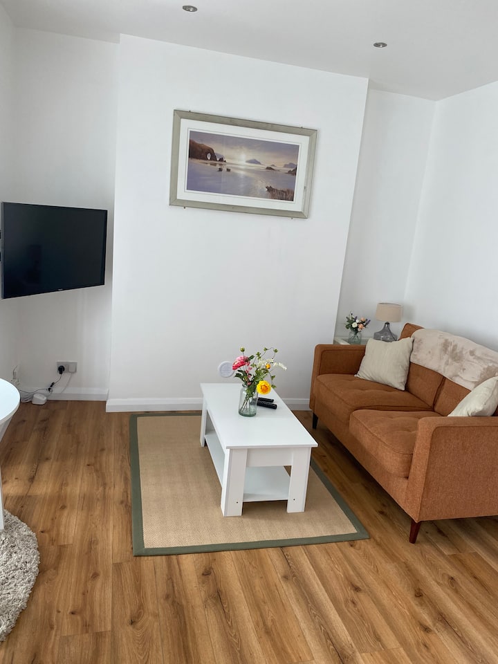 1 Bed Apartment Near To Royal Portrush Golf. - Portrush