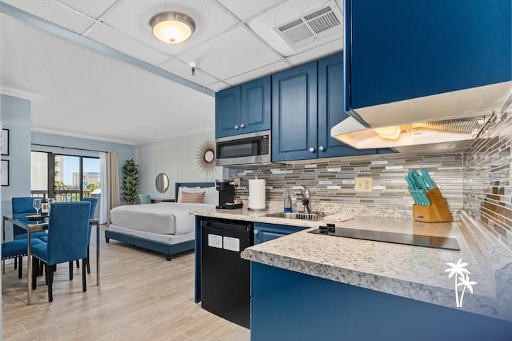 Central King Studio W/balcony & Kitchenette - Orlando