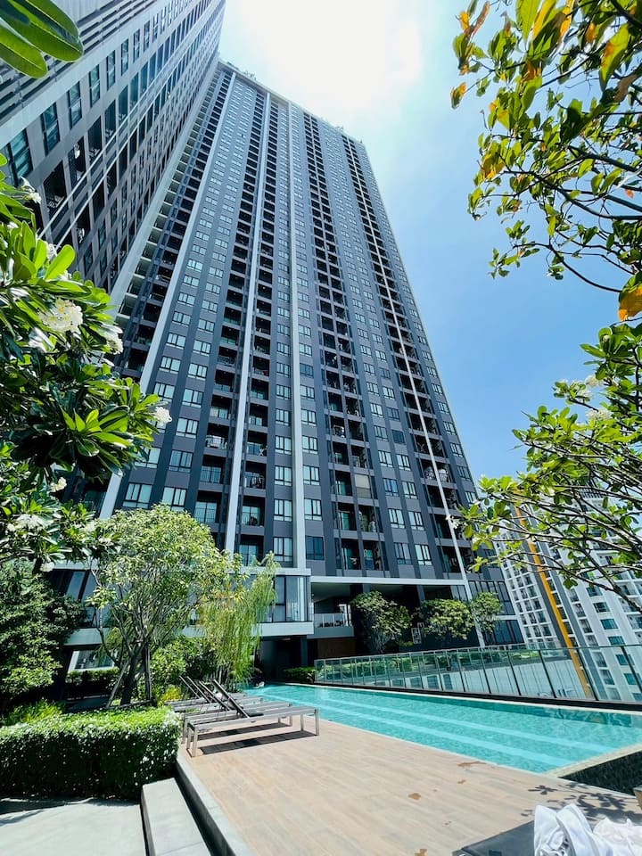Sinakarin Tower Condo - Bang Phli District