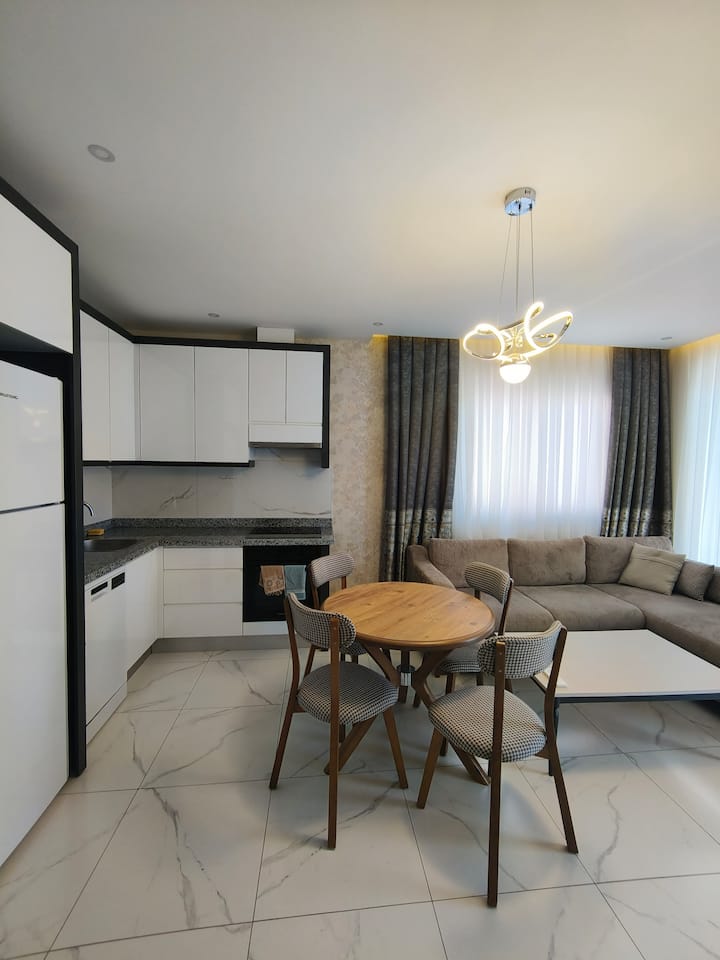 New 2+1 Apartment Next To The Sea In Alanya Centre - Alanya