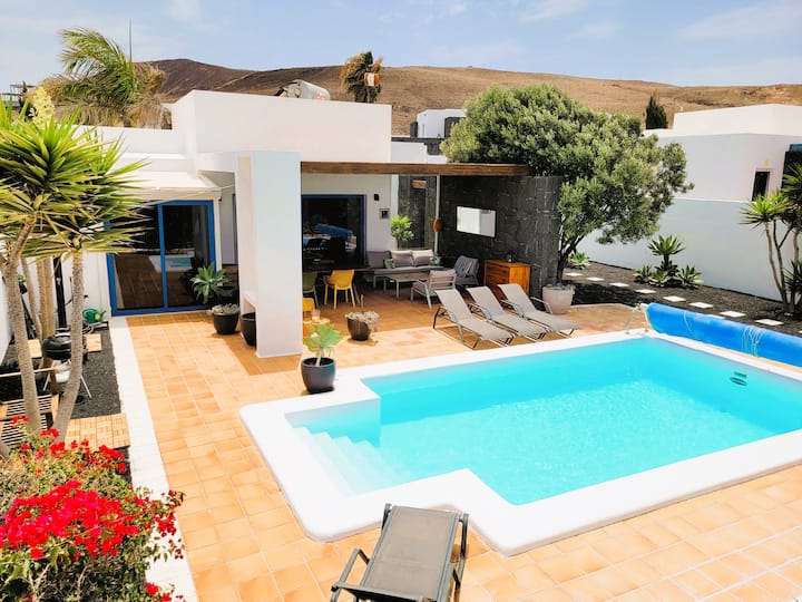 Exclusive Villa With Heated Private Pool - Playa Blanca