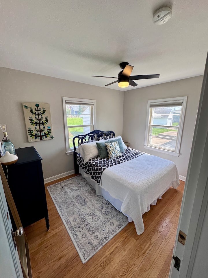 My Dream Love Shack - Cedar Rapids, IA