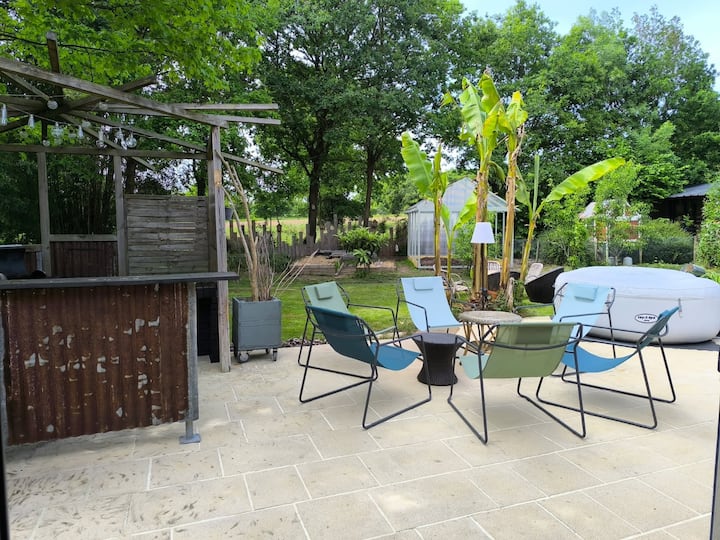 Maison En Campagne à Proximité De La Ville - Vendée