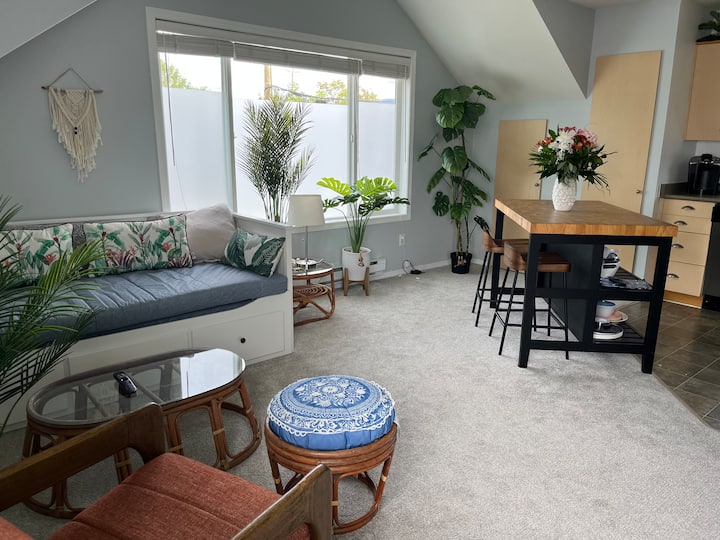 Rainforest Retreat - Kelowna