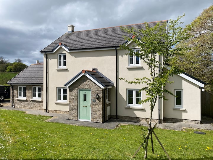House Just Outside Tenby - Tenby