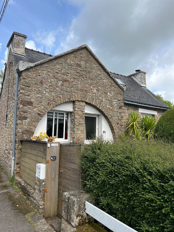 Maison Typique Bretonne - Le Bono