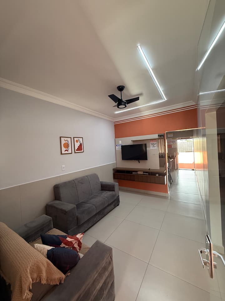 Casa Para 7 Pessoas
15 Minutos Ao Trevo Do Daia - Anápolis
