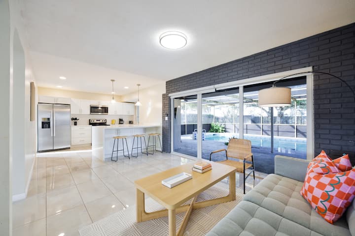 4 Bed | 15 Min To Beach | W/d | Heated Pool - Hollywood, FL