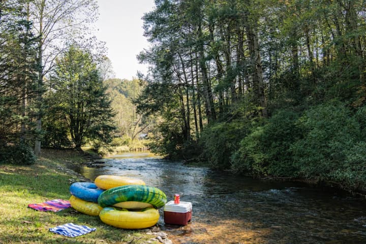 Wake By The River At Your “Grandparents’ Cabin - Suches, GA