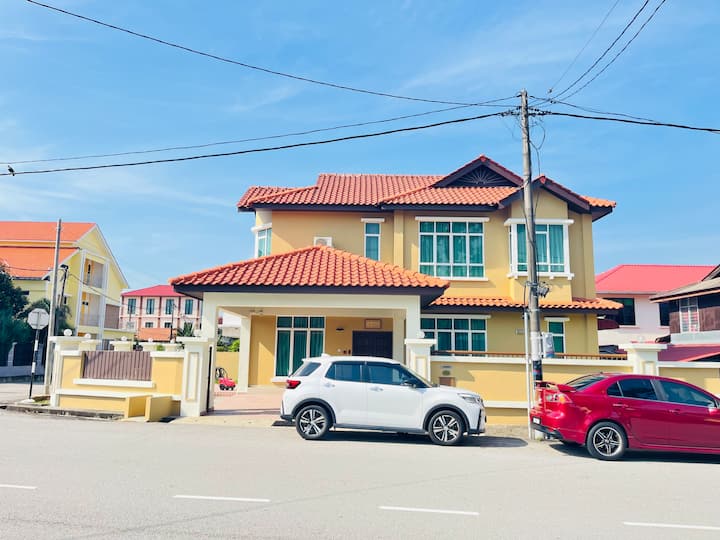 Pool Bungalow Near Usm Ev Friendly - Bayan Lepas