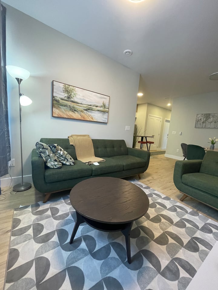 Cozy 2 Bedroom Apartment - Halifax