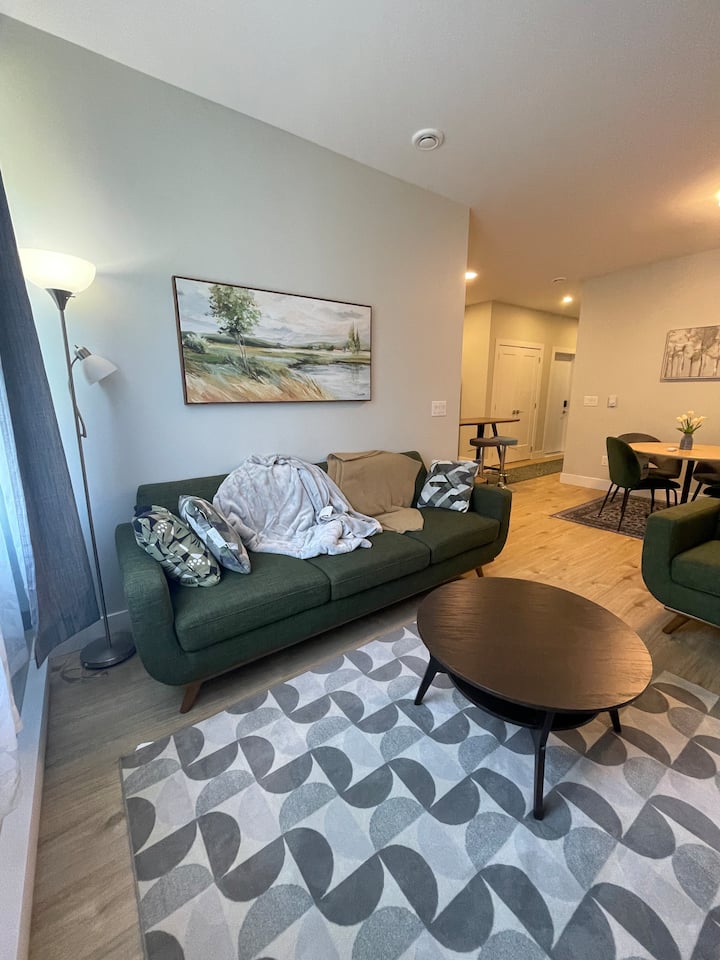 Cozy 2 Bedroom Apartment - Halifax