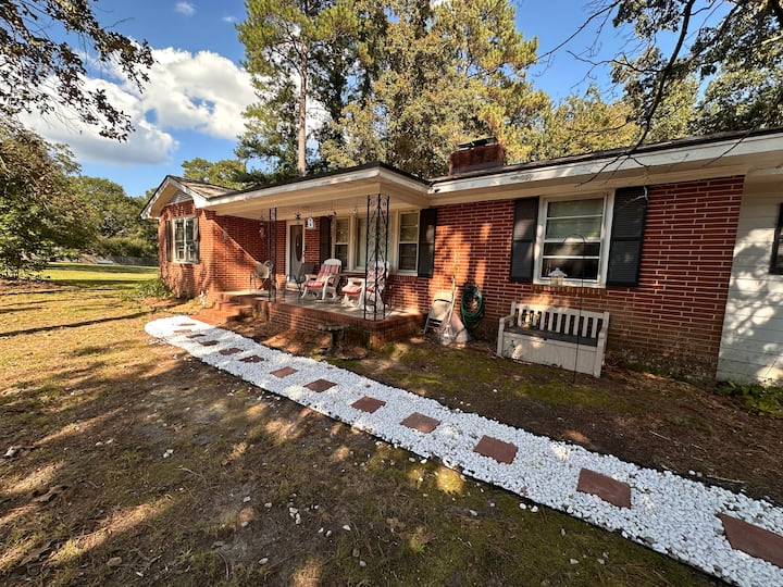 Private 3br2ba Duplex Style Space Lr -
No Kitchen - Cary, NC
