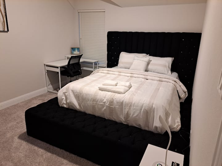 Kings Villa Home - Midlothian, TX