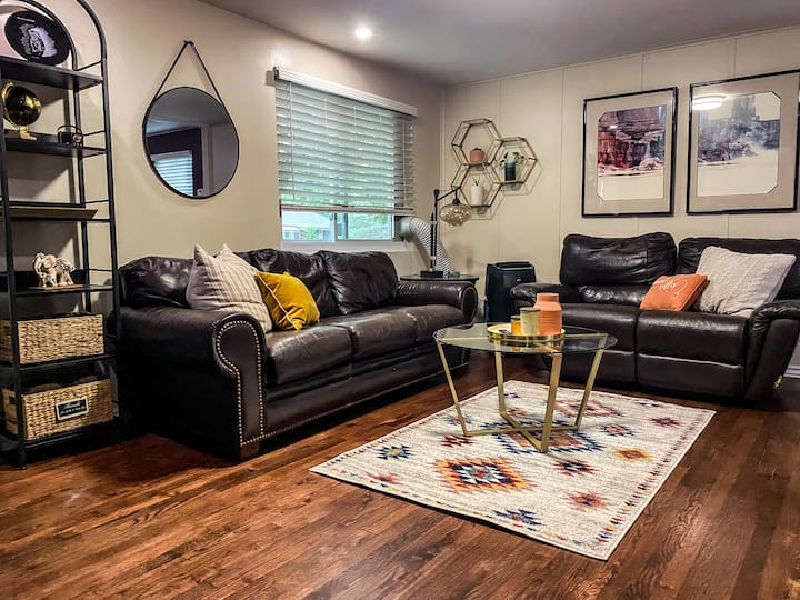 Entire House 2 Bed, 1 Bath - Close To It All! - Baker - Denver