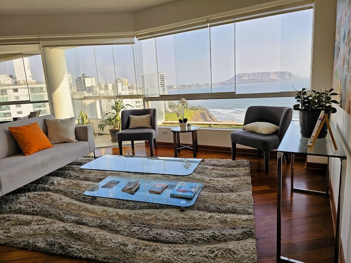 Bella Terraza Con Vista Mar Malecon De Miraflores - Peru