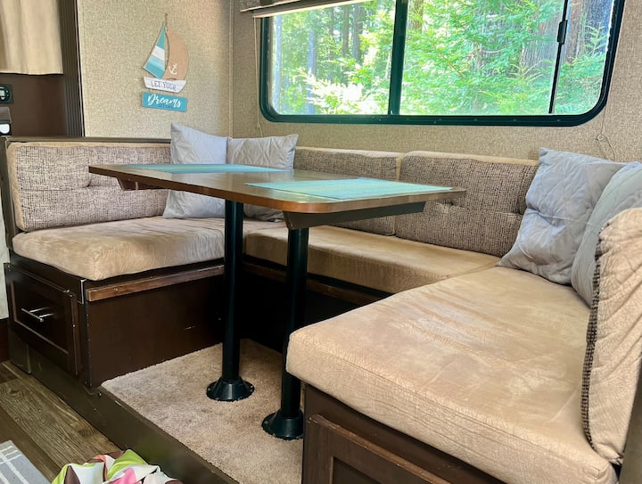 Cozy Camper In The Redwoods - 門多西諾