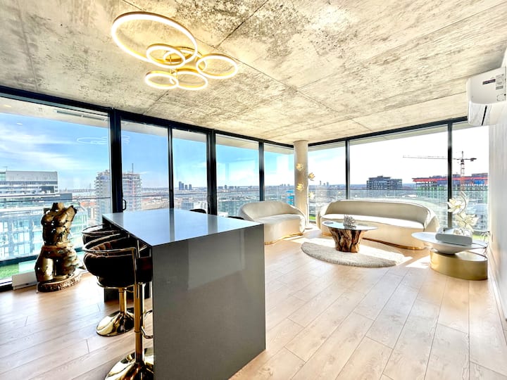 Twice The View Penthouses - Montreal