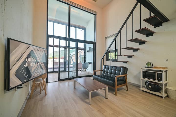 #무료픽업#황리단길#어메니티#넷플릭스#개별바베큐#보드게임#리베하우스105호 - 慶州市