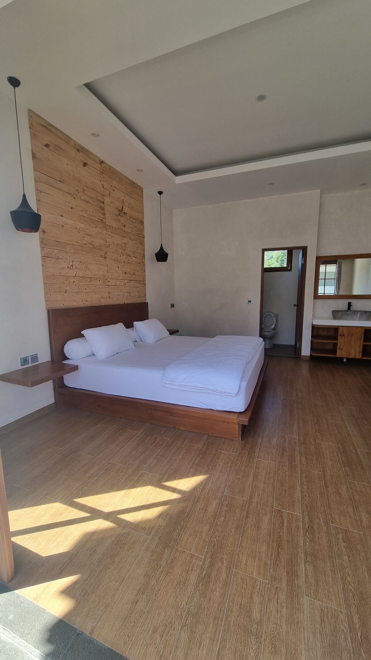 Anmut mit Seeblick Bedugul - Häuser zur Miete in Sukasada, Bali ...