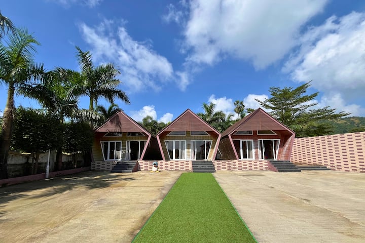 Wooden Cottage With Pool & Valley Views - Wada