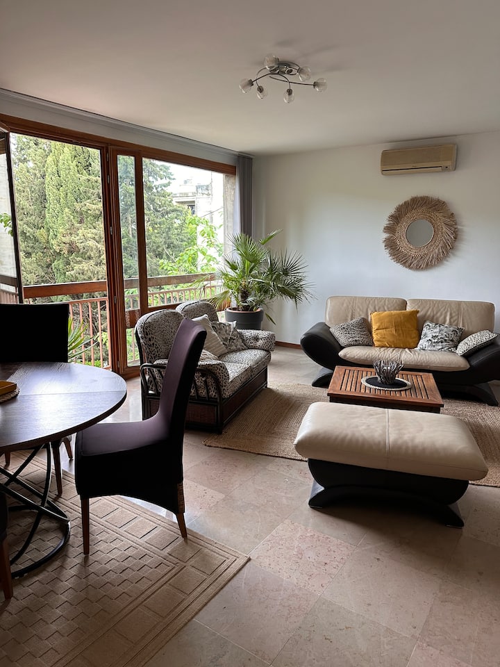 T3 Rénové Avec Garage Privé – Proche Centre &3clim - Aix-en-Provence