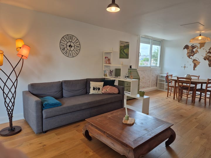 Appartement Proche Gare Et Hypercentre Avec Balcon - Bordeaux