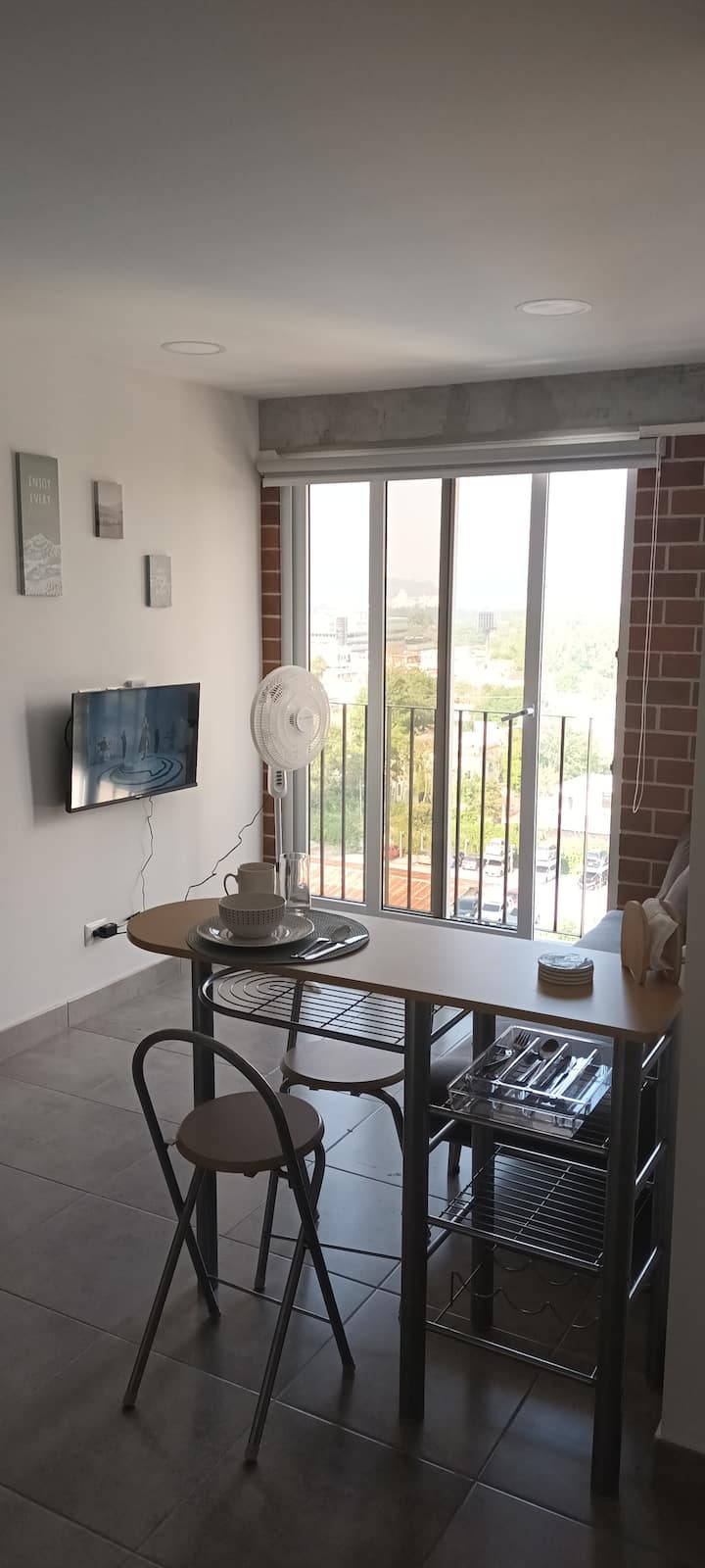 Refugio Familiar Zona 10/parqueo/lavanderia/balcon - Guatemala City