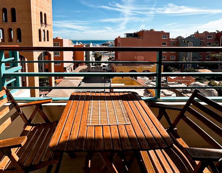 Central 1br Marina,-sea View Bliss - Hurghada