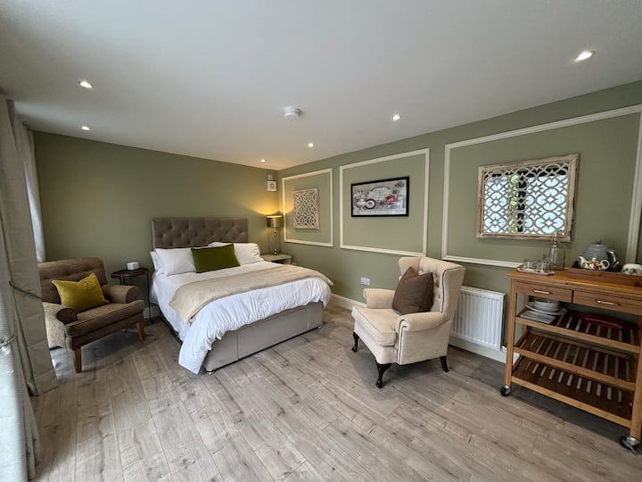 The Country Snug, Co. Meath - Navan