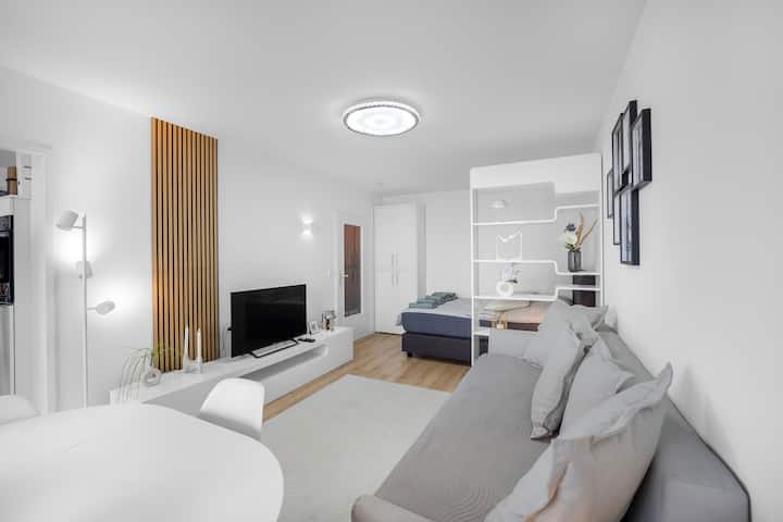 Appartement Confortable Avec Piscine | Métro - Munich
