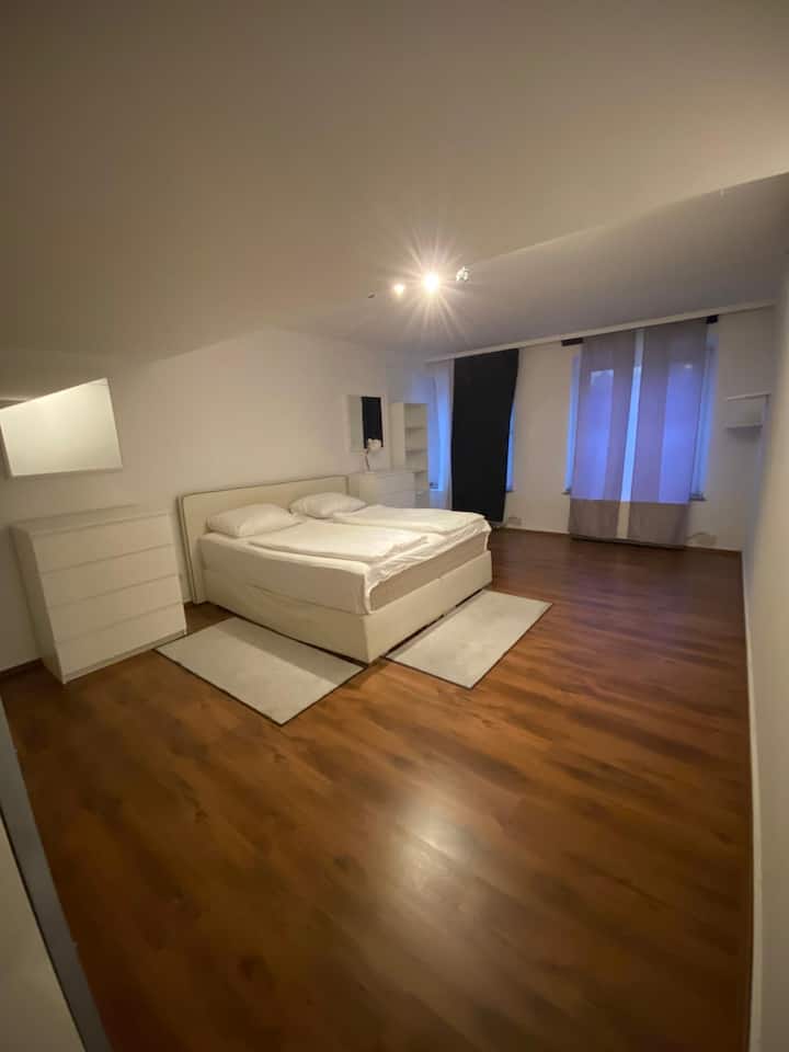 Carlstadt Möblierte Wohnung - Düsseldorf