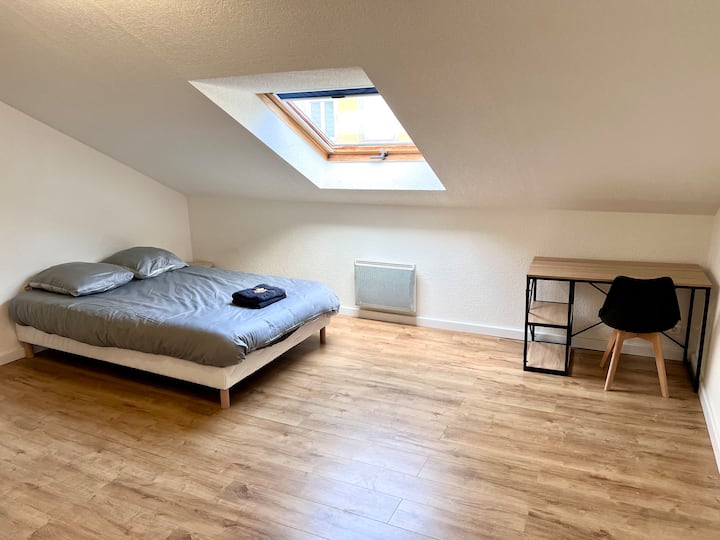 Chambre Rénovée / Parking Privé - Besançon