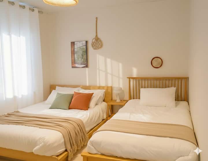 지하철5분•광안리15분 카페거리앞•친구가족여행•유아환영•감성독채•맛집탐방•침대3개•위치최고 - Busan