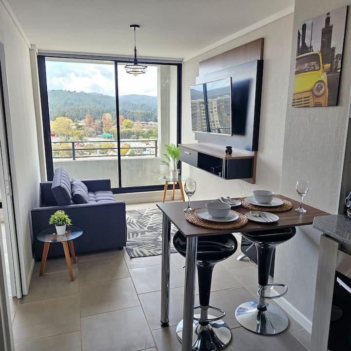 Full Equipado, Conectado Y Cómodo+estacionamiento - Concepción, Chile