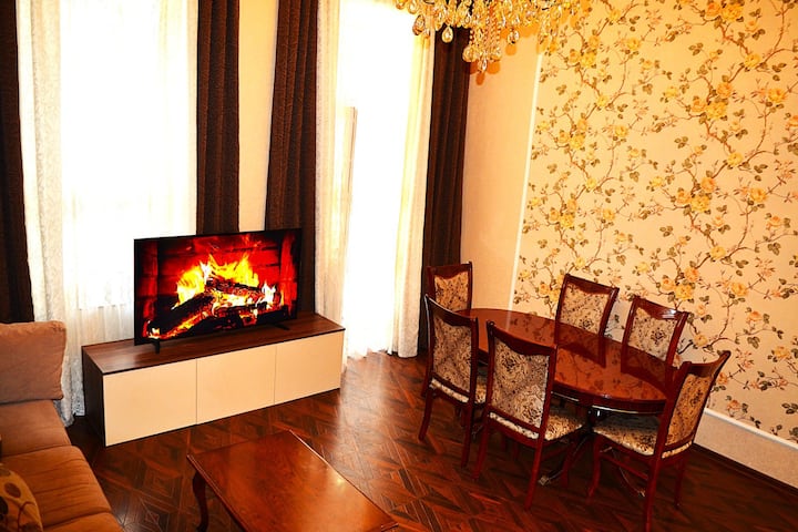 Nizami Street 3 Room Balcony - Bakú