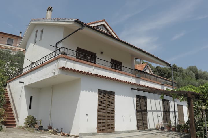 Beautiful House Among The Olive Trees 4 Km From The Sea - Liguria