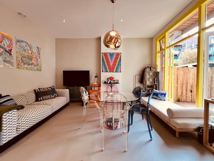 Boutique Flat With Patio In Early-1900s Building - Ámsterdam