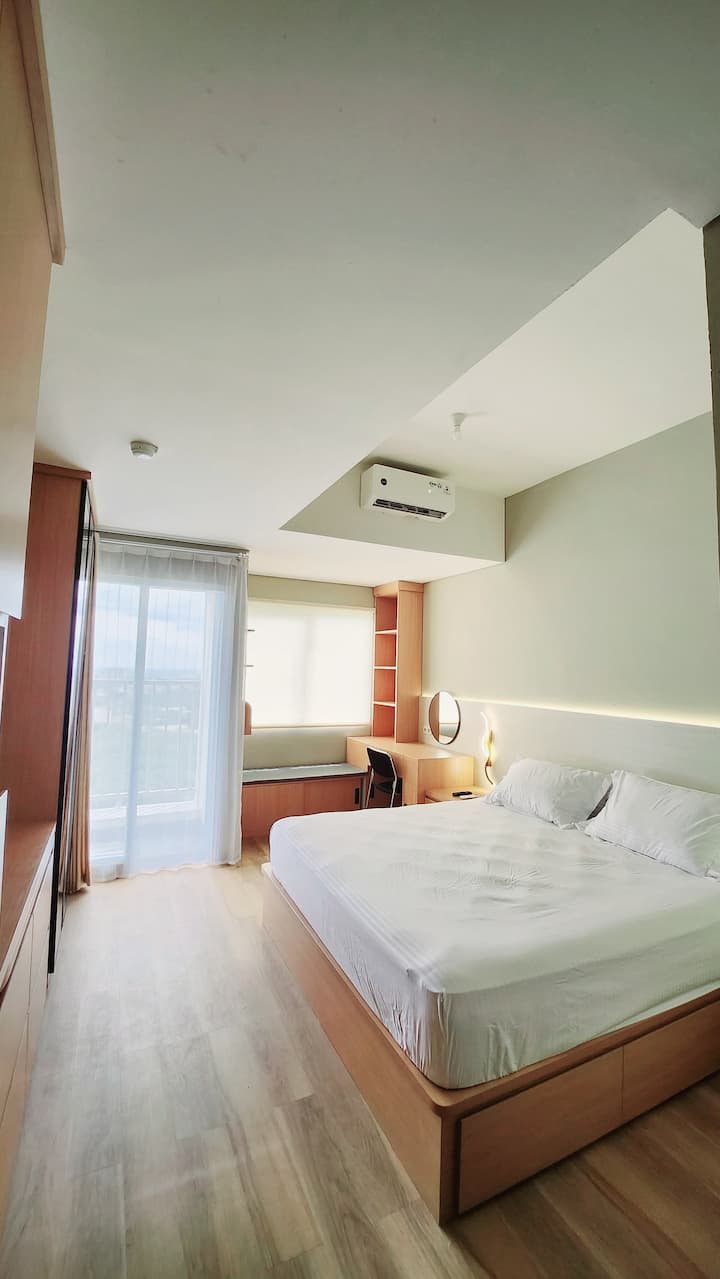 Modern & Cozy Space Near Nature - Indonesia