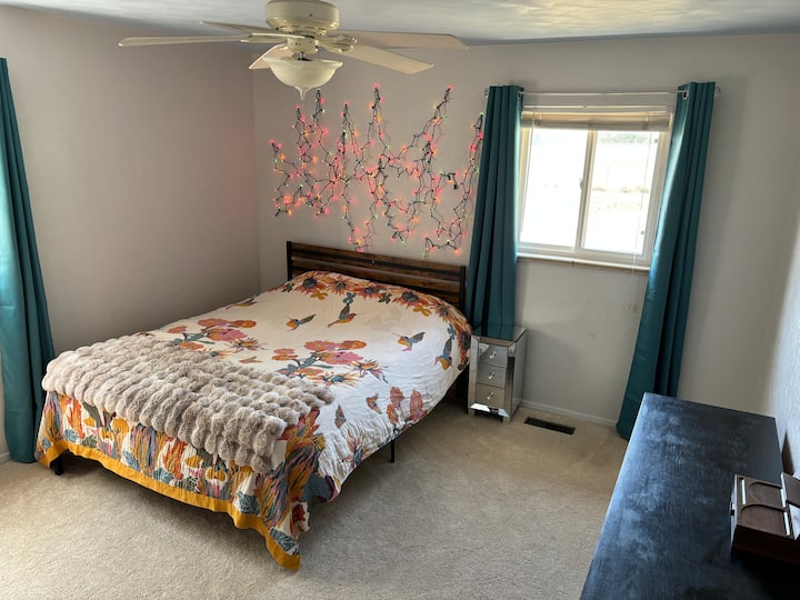 Rustic Roots Ranch Retreat - Grand Junction, CO