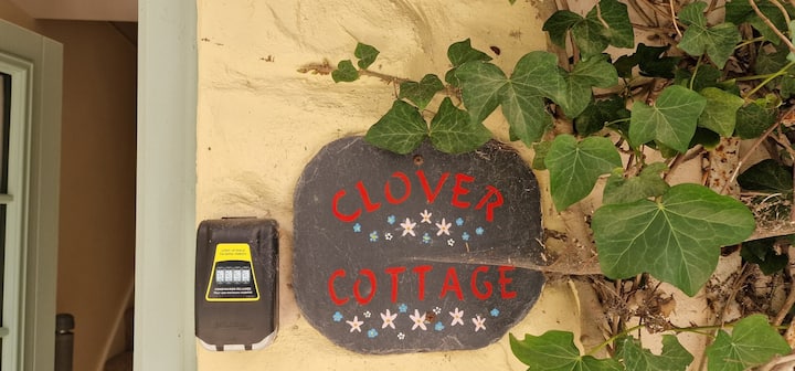 Clover Cottage - Cardigan