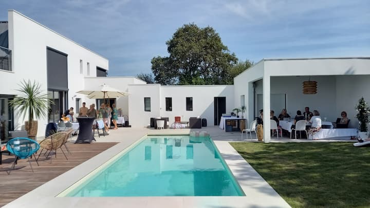 Grande Villa Avec Piscine - Batz-sur-Mer