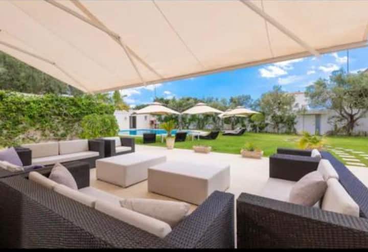 Stunning Mediterranean Villa -