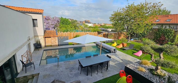 Villa Bali 230m² – Suréquipée Et Piscine Chauffée - Cholet