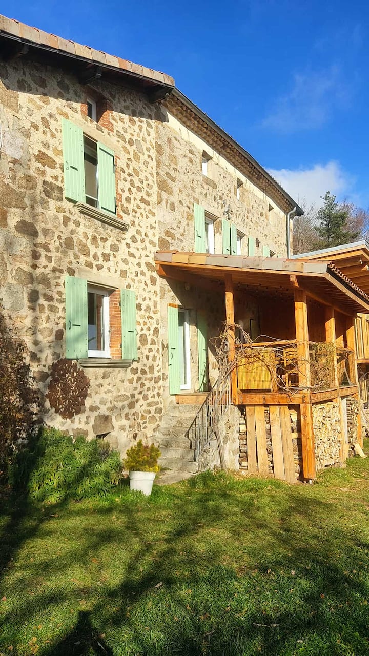 Gite Nature "Plénitude"du Bosc De 1 à 8 Pers - Saint-Bonnet-le-Froid