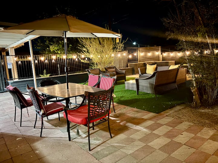 Vibrant Family Home And Pool - Lake Las Vegas, NV