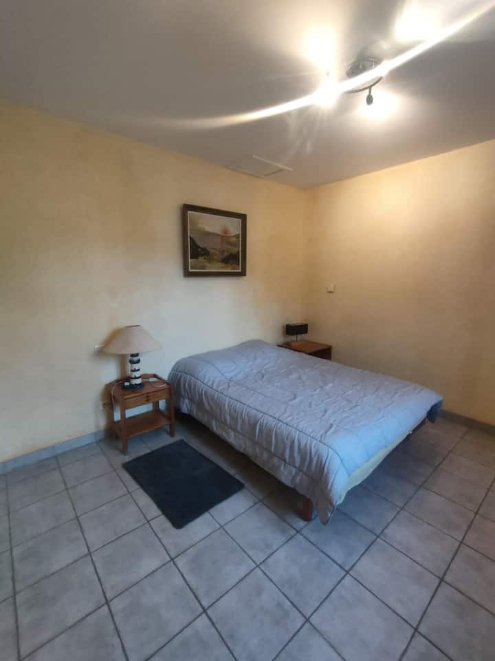 Maison Sur Les Bords Du Tarn, Gîte Du Lavoir - Villefranche-de-Panat